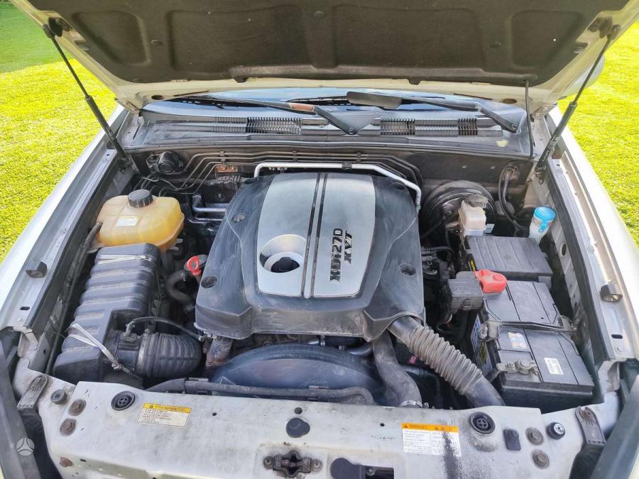 Pelēks SsangYong Rexton 2007 Kauņa, ar dzinēja tilpumu 2.70 L un nobraukumu 263 tūkst. km par 3200 €, foto 12 vietnē AUTOMOTO.COM.LV