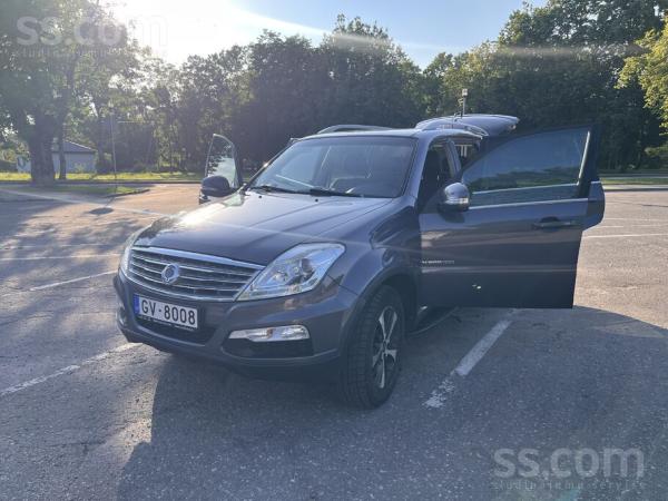 Grey SsangYong Rexton 2016 in Riga, with an engine capacity of 2.00 L and mileage of 16 thousand km for 8000 €, photo 1 on AUTOMOTO.COM.LV