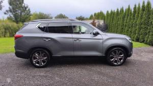 Grey SsangYong Rexton 2017 in Kursenai, with an engine capacity of 2.16 L and mileage of 180 thousand km for 12200 €, photo 5 on AUTOMOTO.COM.LV