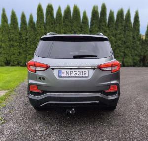 Grey SsangYong Rexton 2017 in Kursenai, with an engine capacity of 2.16 L and mileage of 180 thousand km for 12200 €, photo 7 on AUTOMOTO.COM.LV
