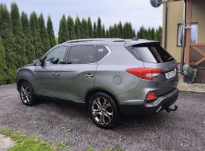 Grey SsangYong Rexton 2017 in Kursenai, with an engine capacity of 2.16 L and mileage of 180 thousand km for 12200 €, photo 8 on AUTOMOTO.COM.LV