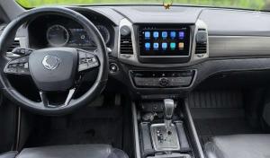 Grey SsangYong Rexton 2017 in Kursenai, with an engine capacity of 2.16 L and mileage of 180 thousand km for 12200 €, photo 10 on AUTOMOTO.COM.LV
