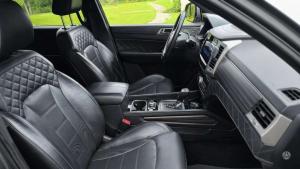 Grey SsangYong Rexton 2017 in Kursenai, with an engine capacity of 2.16 L and mileage of 180 thousand km for 12200 €, photo 20 on AUTOMOTO.COM.LV