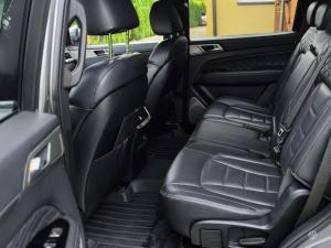 Grey SsangYong Rexton 2017 in Kursenai, with an engine capacity of 2.16 L and mileage of 180 thousand km for 12200 €, photo 23 on AUTOMOTO.COM.LV