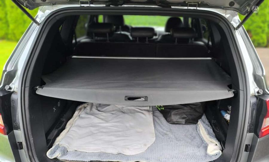 Grey SsangYong Rexton 2017 in Kursenai, with an engine capacity of 2.16 L and mileage of 180 thousand km for 12200 €, photo 28 on AUTOMOTO.COM.LV