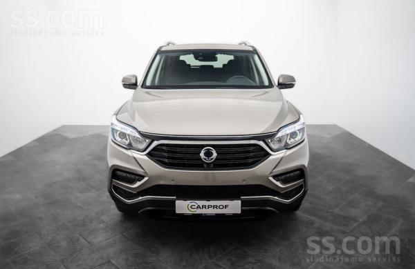 Pelēks SsangYong Rexton 2020 Tallina, ar dzinēja tilpumu 2.20 L un nobraukumu 146 tūkst. km par 15999 €, foto 2 vietnē AUTOMOTO.COM.LV