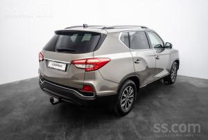 Pelēks SsangYong Rexton 2020 Tallina, ar dzinēja tilpumu 2.20 L un nobraukumu 146 tūkst. km par 15999 €, foto 4 vietnē AUTOMOTO.COM.LV