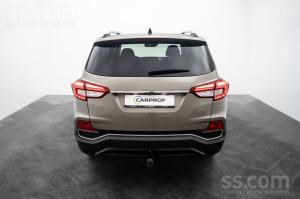 Pelēks SsangYong Rexton 2020 Tallina, ar dzinēja tilpumu 2.20 L un nobraukumu 146 tūkst. km par 15999 €, foto 5 vietnē AUTOMOTO.COM.LV
