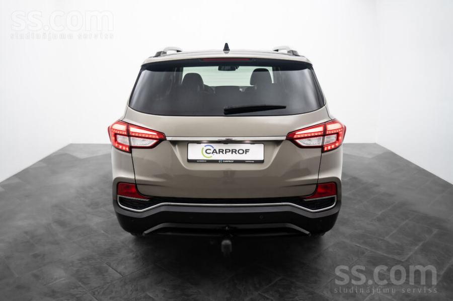 Pelēks SsangYong Rexton 2020 Tallina, ar dzinēja tilpumu 2.20 L un nobraukumu 146 tūkst. km par 15999 €, foto 5 vietnē AUTOMOTO.COM.LV