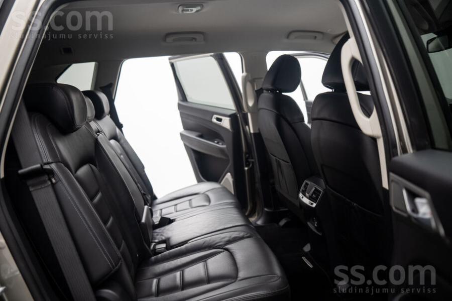 Pelēks SsangYong Rexton 2020 Tallina, ar dzinēja tilpumu 2.20 L un nobraukumu 146 tūkst. km par 15999 €, foto 9 vietnē AUTOMOTO.COM.LV