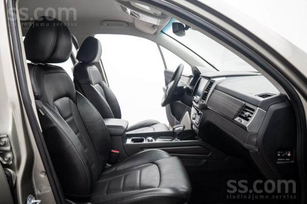 Pelēks SsangYong Rexton 2020 Tallina, ar dzinēja tilpumu 2.20 L un nobraukumu 146 tūkst. km par 15999 €, foto 10 vietnē AUTOMOTO.COM.LV