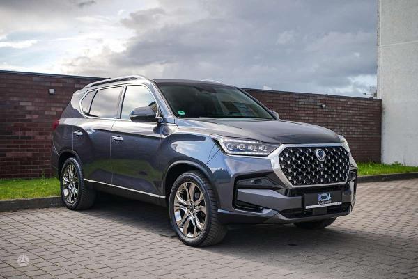 Grey SsangYong Rexton 2021 in Marijampole, with an engine capacity of 2.16 L and mileage of 75 thousand km for 27250 €, photo 1 on AUTOMOTO.COM.LV