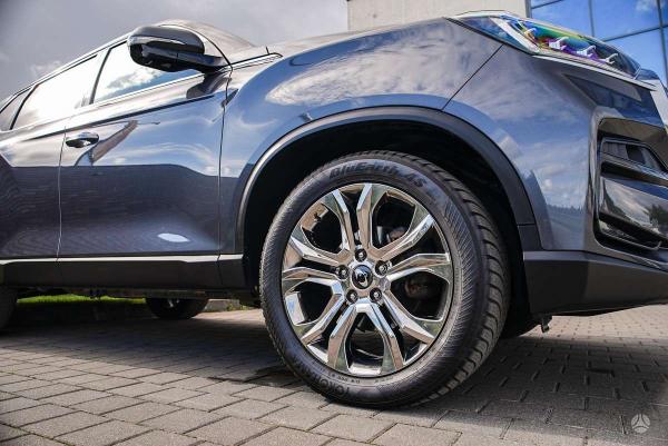 Grey SsangYong Rexton 2021 in Marijampole, with an engine capacity of 2.16 L and mileage of 75 thousand km for 27250 €, photo 4 on AUTOMOTO.COM.LV