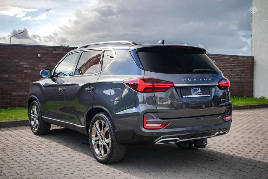 Grey SsangYong Rexton 2021 in Marijampole, with an engine capacity of 2.16 L and mileage of 75 thousand km for 27250 €, photo 8 on AUTOMOTO.COM.LV