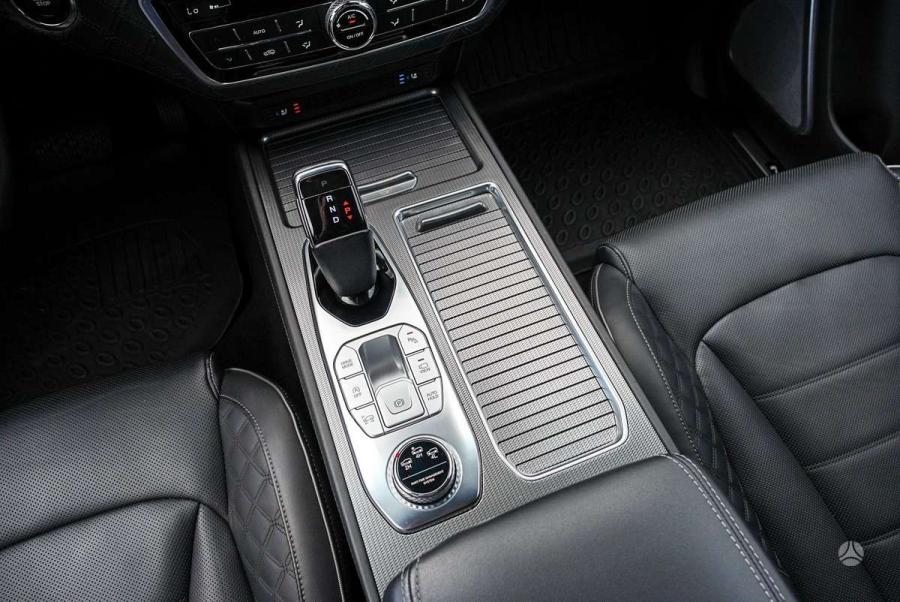 Grey SsangYong Rexton 2021 in Marijampole, with an engine capacity of 2.16 L and mileage of 75 thousand km for 27250 €, photo 22 on AUTOMOTO.COM.LV
