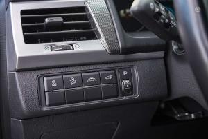 Grey SsangYong Rexton 2021 in Marijampole, with an engine capacity of 2.16 L and mileage of 75 thousand km for 27250 €, photo 30 on AUTOMOTO.COM.LV