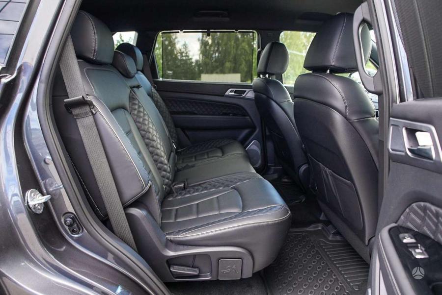 Grey SsangYong Rexton 2021 in Marijampole, with an engine capacity of 2.16 L and mileage of 75 thousand km for 27250 €, photo 39 on AUTOMOTO.COM.LV