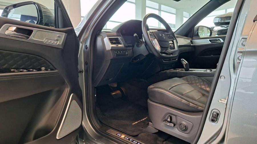 Pelēks SsangYong Rexton 2023 Kauņa, ar dzinēja tilpumu 2.16 L un nobraukumu 15 tūkst. km par 35999 €, foto 6 vietnē AUTOMOTO.COM.LV