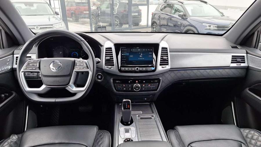 Pelēks SsangYong Rexton 2023 Kauņa, ar dzinēja tilpumu 2.16 L un nobraukumu 15 tūkst. km par 35999 €, foto 29 vietnē AUTOMOTO.COM.LV