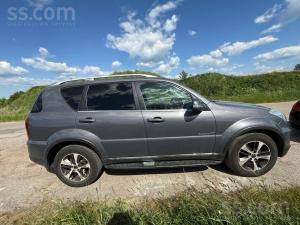 Violet SsangYong Rexton 2017 in Riga, with an engine capacity of 2.00 L and mileage of 162 thousand km for 7500 €, photo  on AUTOMOTO.COM.LV
