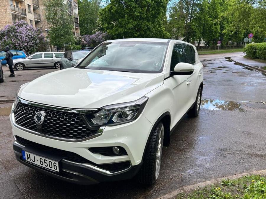 Balts SsangYong Rexton 2019 Rīga, ar dzinēja tilpumu 2.20 L un nobraukumu 62 tūkst. km par 19700 €, foto 4 vietnē AUTOMOTO.COM.LV