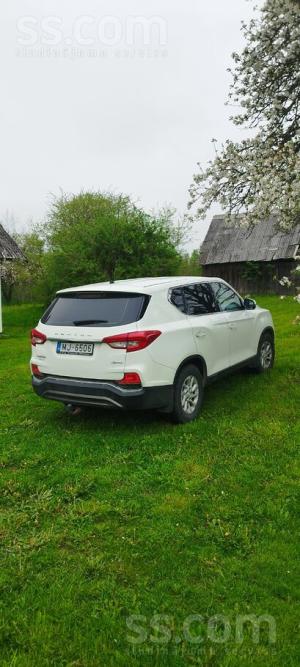 Balts SsangYong Rexton 2019 Rīga, ar dzinēja tilpumu 2.20 L un nobraukumu 62 tūkst. km par 19700 €, foto 6 vietnē AUTOMOTO.COM.LV