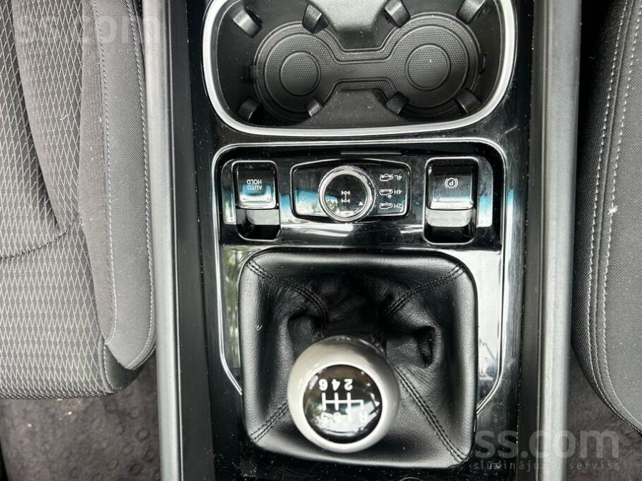 Balts SsangYong Rexton 2019 Rīga, ar dzinēja tilpumu 2.20 L un nobraukumu 62 tūkst. km par 19700 €, foto 9 vietnē AUTOMOTO.COM.LV