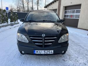 Melns SsangYong Rodius 2007 Rīga, ar dzinēja tilpumu 2.70 L un nobraukumu 202 tūkst. km par 3490 €, foto 3 vietnē AUTOMOTO.COM.LV