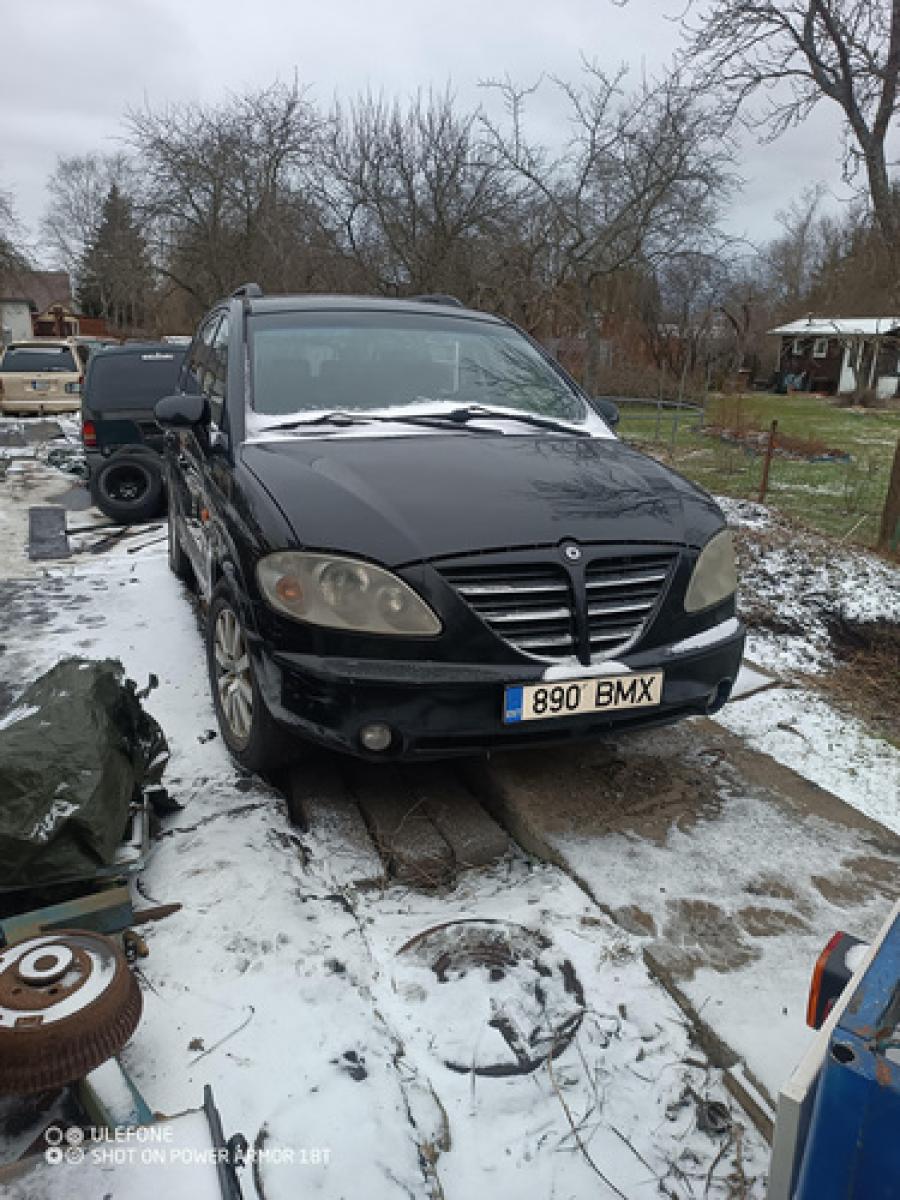 Black SsangYong Rodius 2006 in Tallinn, with an engine capacity of 2.70 L and mileage of 180 thousand km for 850 €, photo 1 on AUTOMOTO.COM.LV