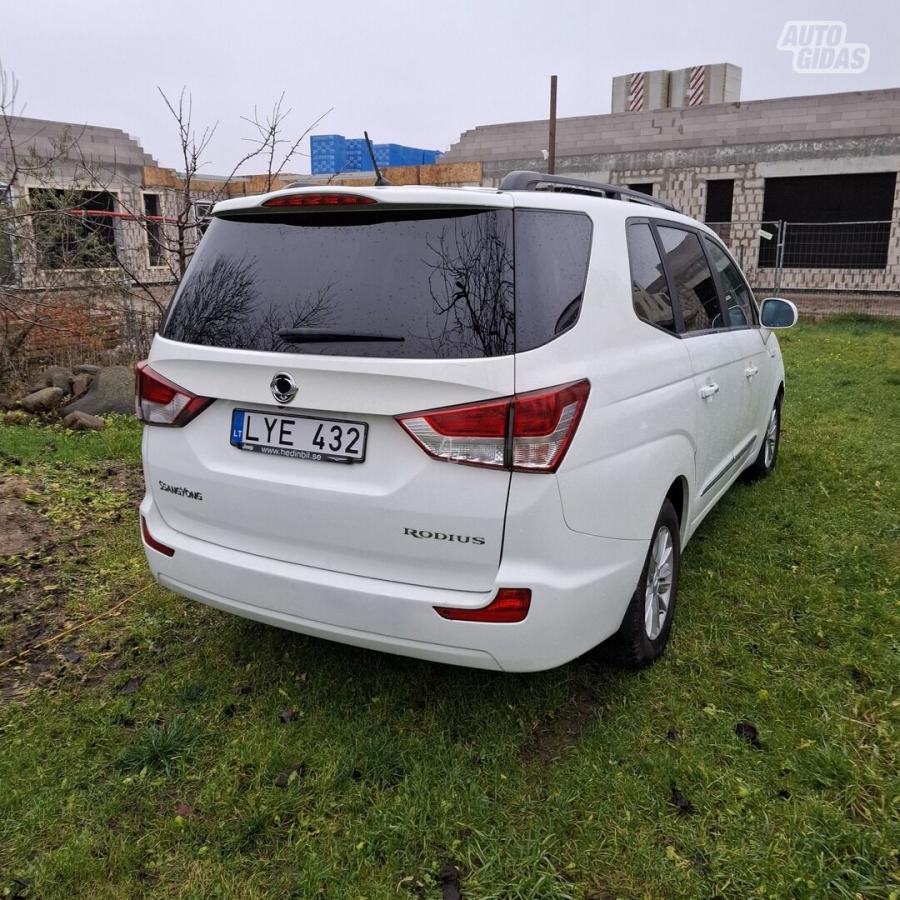 Balts SsangYong Rodius 2017 Klaipėda, ar dzinēja tilpumu 2.20 L un nobraukumu 135 tūkst. km par 5200 €, foto 3 vietnē AUTOMOTO.COM.LV