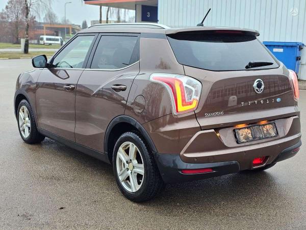 Brūns SsangYong Tivoli 2016 Rokiškis, ar dzinēja tilpumu 1.60 L un nobraukumu 104 tūkst. km par 3750 €, foto 2 vietnē AUTOMOTO.COM.LV