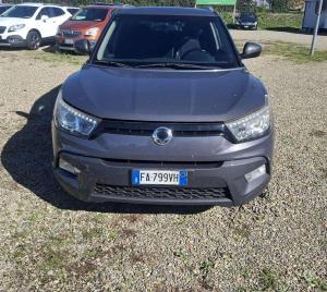 Grey SsangYong Tivoli 2015 in Siauliai, with an engine capacity of 1.60 L and mileage of 200 thousand km for 3750 €, photo 2 on AUTOMOTO.COM.LV