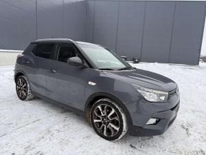 Pelēks SsangYong Tivoli 2015 Šauļi, ar dzinēja tilpumu 1.60 L un nobraukumu 200 tūkst. km par 3750 €, foto 3 vietnē AUTOMOTO.COM.LV