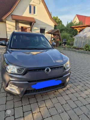 Pelēks SsangYong Tivoli 2016 Kauņa, ar dzinēja tilpumu 1.60 L un nobraukumu 175 tūkst. km par 4500 €, foto  vietnē AUTOMOTO.COM.LV