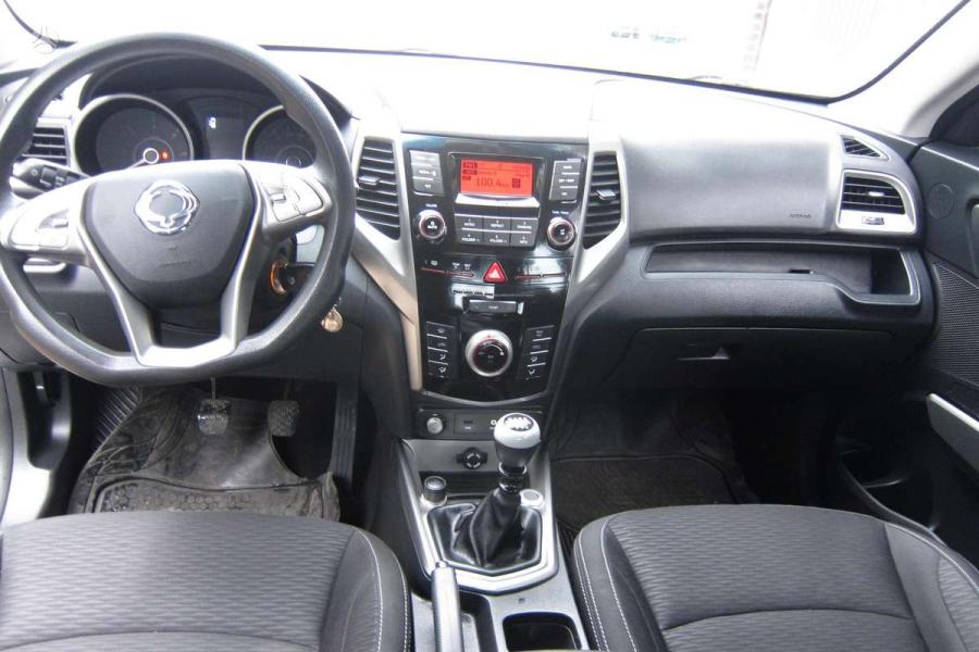 Pelēks SsangYong Tivoli 2017 Kauņa, ar dzinēja tilpumu 1.60 L un nobraukumu 153 tūkst. km par 3999 €, foto 5 vietnē AUTOMOTO.COM.LV