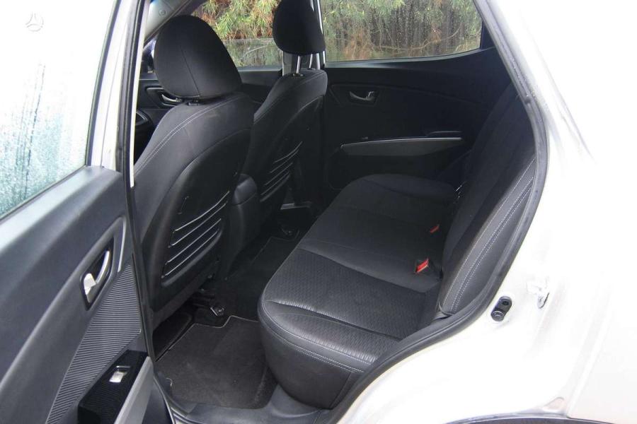 Pelēks SsangYong Tivoli 2017 Kauņa, ar dzinēja tilpumu 1.60 L un nobraukumu 153 tūkst. km par 3999 €, foto 6 vietnē AUTOMOTO.COM.LV