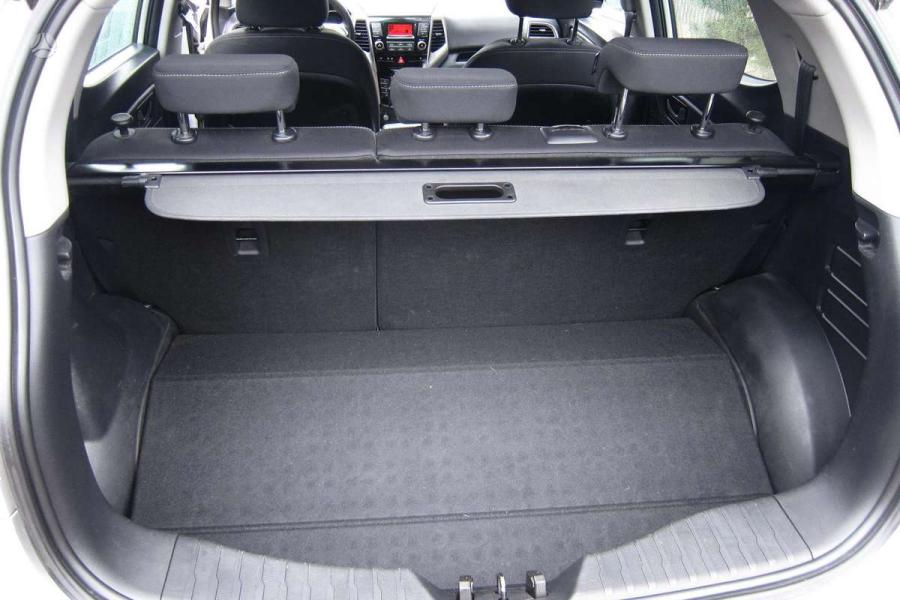 Pelēks SsangYong Tivoli 2017 Kauņa, ar dzinēja tilpumu 1.60 L un nobraukumu 153 tūkst. km par 3999 €, foto 8 vietnē AUTOMOTO.COM.LV