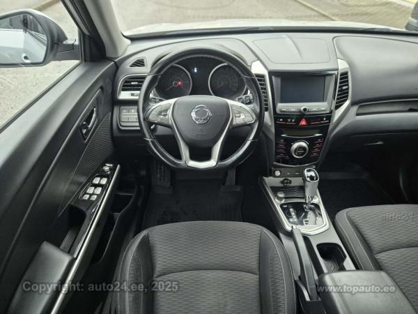 Pelēks SsangYong Tivoli 2016 Tartu, ar dzinēja tilpumu 1.60 L un nobraukumu 168 tūkst. km par 6990 €, foto 9 vietnē AUTOMOTO.COM.LV
