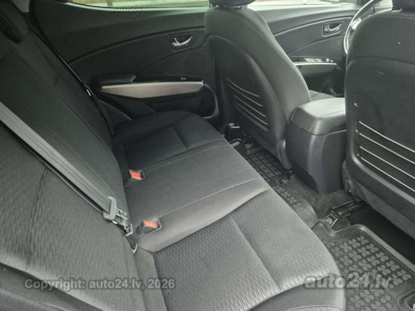 Pelēks SsangYong Tivoli 2016 Tartu, ar dzinēja tilpumu 1.60 L un nobraukumu 168 tūkst. km par 6990 €, foto 11 vietnē AUTOMOTO.COM.LV