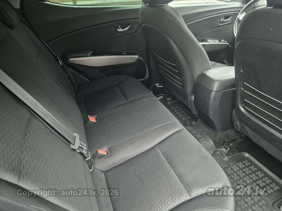 Grey SsangYong Tivoli 2016 in Tartu, with an engine capacity of 1.60 L and mileage of 168 thousand km for 6990 €, photo 11 on AUTOMOTO.COM.LV