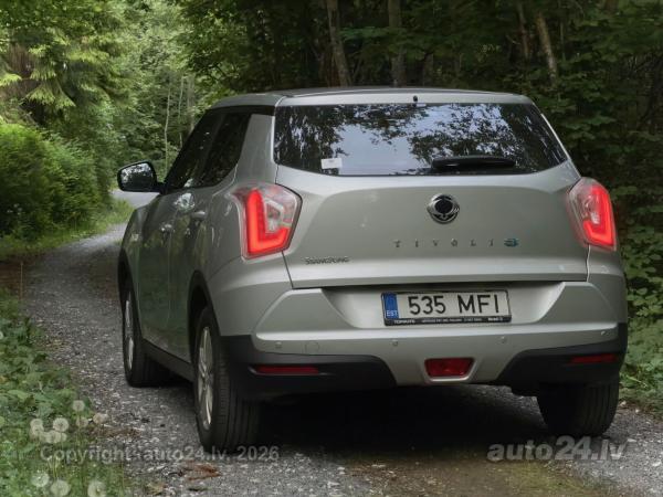Grey SsangYong Tivoli 2016 in Tallinn, with an engine capacity of 1.60 L and mileage of 123 thousand km for 6000 €, photo 3 on AUTOMOTO.COM.LV