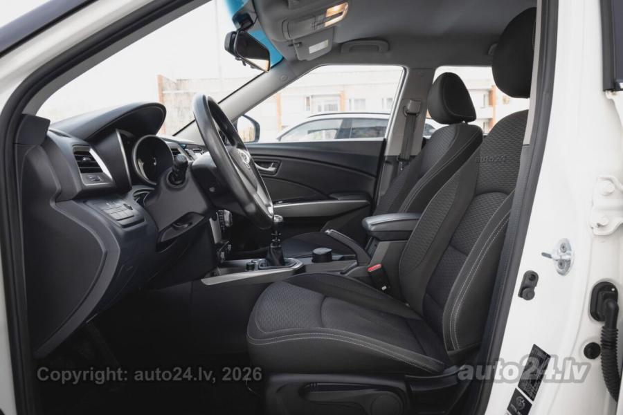 Balts SsangYong Tivoli 2016 Tartu, ar dzinēja tilpumu 1.60 L un nobraukumu 182 tūkst. km par 4999 €, foto 6 vietnē AUTOMOTO.COM.LV
