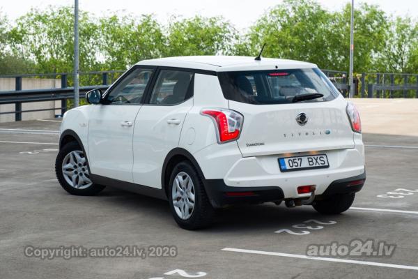 White SsangYong Tivoli 2016 in Tartu, with an engine capacity of 1.60 L and mileage of 182 thousand km for 3999 €, photo 5 on AUTOMOTO.COM.LV