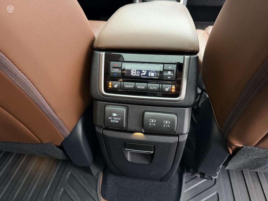 Brown Subaru Ascent 2019 in Vilnius, with an engine capacity of 2.40 L and mileage of 80 thousand km for 21400 €, photo 18 on AUTOMOTO.COM.LV