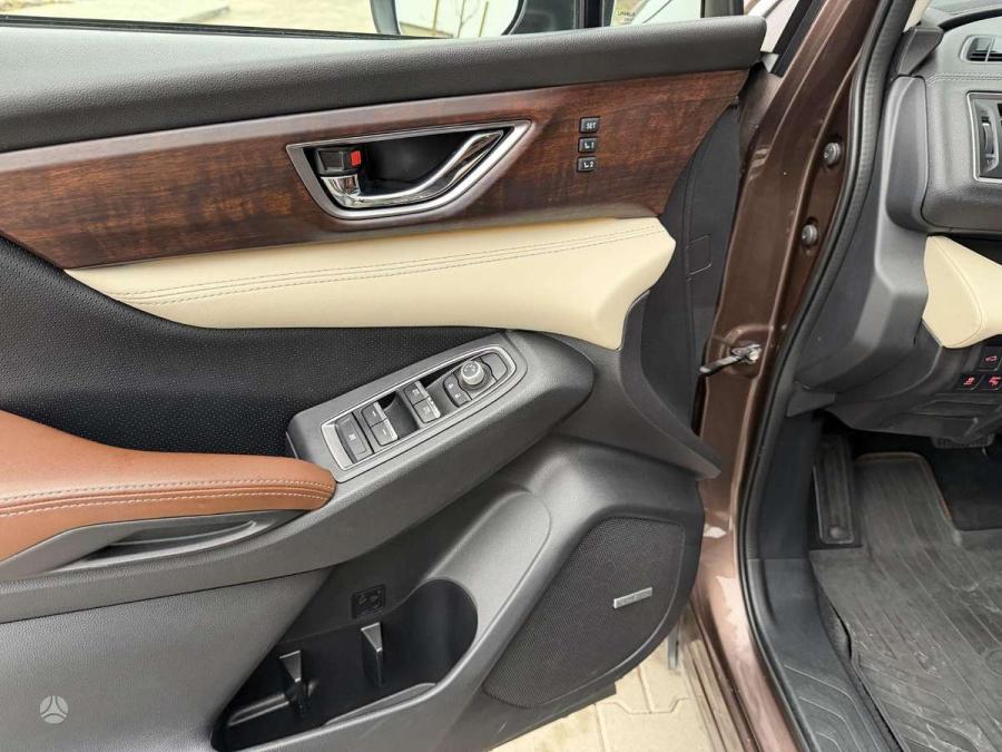 Brown Subaru Ascent 2019 in Vilnius, with an engine capacity of 2.40 L and mileage of 80 thousand km for 21400 €, photo 26 on AUTOMOTO.COM.LV