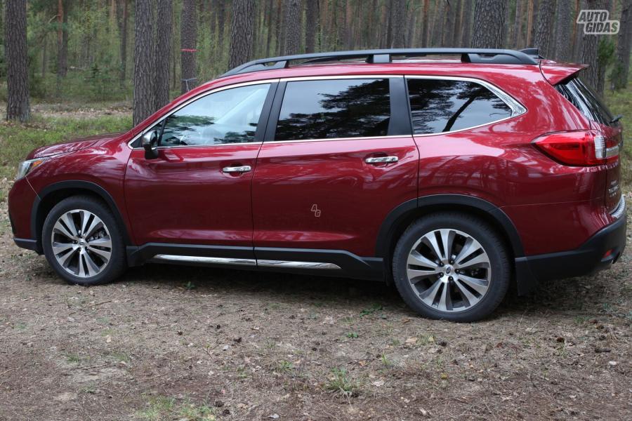 Red Subaru Ascent 2020 in Kaunas, with an engine capacity of 2.40 L and mileage of 96 thousand km for 22400 €, photo 1 on AUTOMOTO.COM.LV
