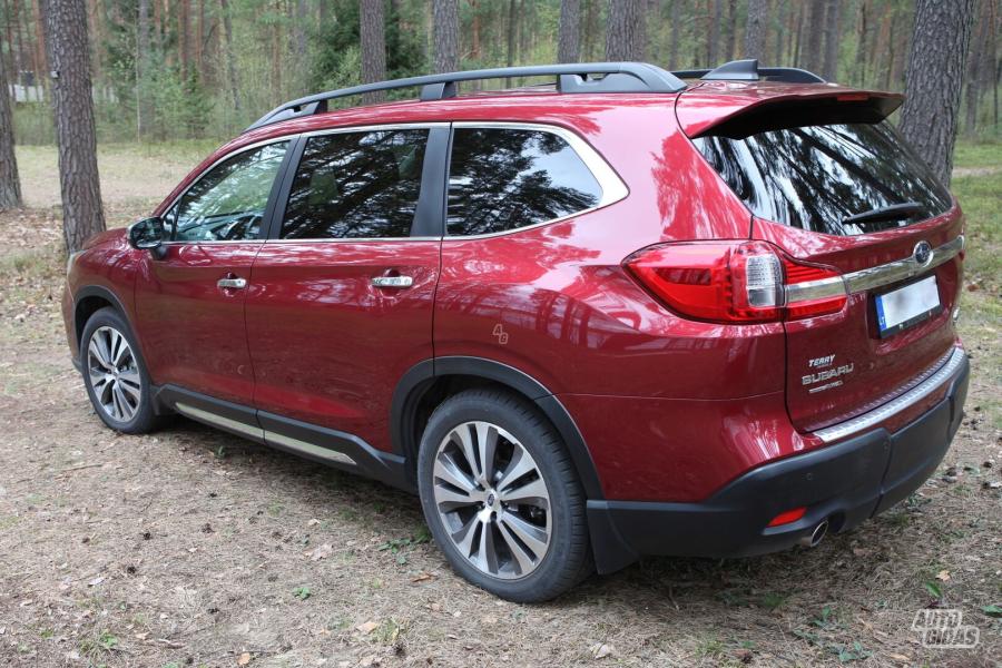 Red Subaru Ascent 2020 in Kaunas, with an engine capacity of 2.40 L and mileage of 96 thousand km for 22400 €, photo 3 on AUTOMOTO.COM.LV