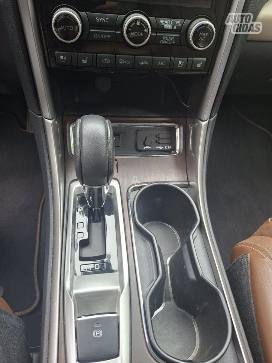 Red Subaru Ascent 2020 in Kaunas, with an engine capacity of 2.40 L and mileage of 96 thousand km for 22400 €, photo 11 on AUTOMOTO.COM.LV