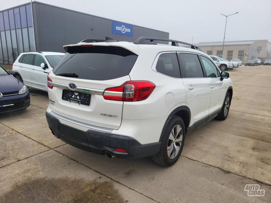 White Subaru Ascent 2019 in Siauliai, with an engine capacity of 2.40 L and mileage of 201 thousand km for 16800 €, photo 3 on AUTOMOTO.COM.LV