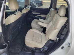 White Subaru Ascent 2022 in Jurbarkas, with an engine capacity of 2.40 L and mileage of 50 thousand km for 22450 €, photo 9 on AUTOMOTO.COM.LV